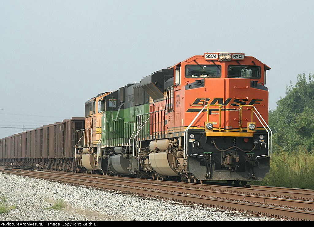 BNSF 9374